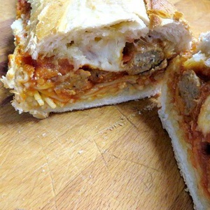 Stuffed French Bread Spaghetti And Meatball Sandwich